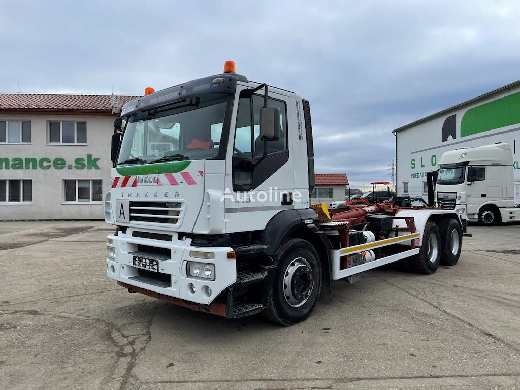 IVECO TRAKKER 260S 440 kamion rol kiper