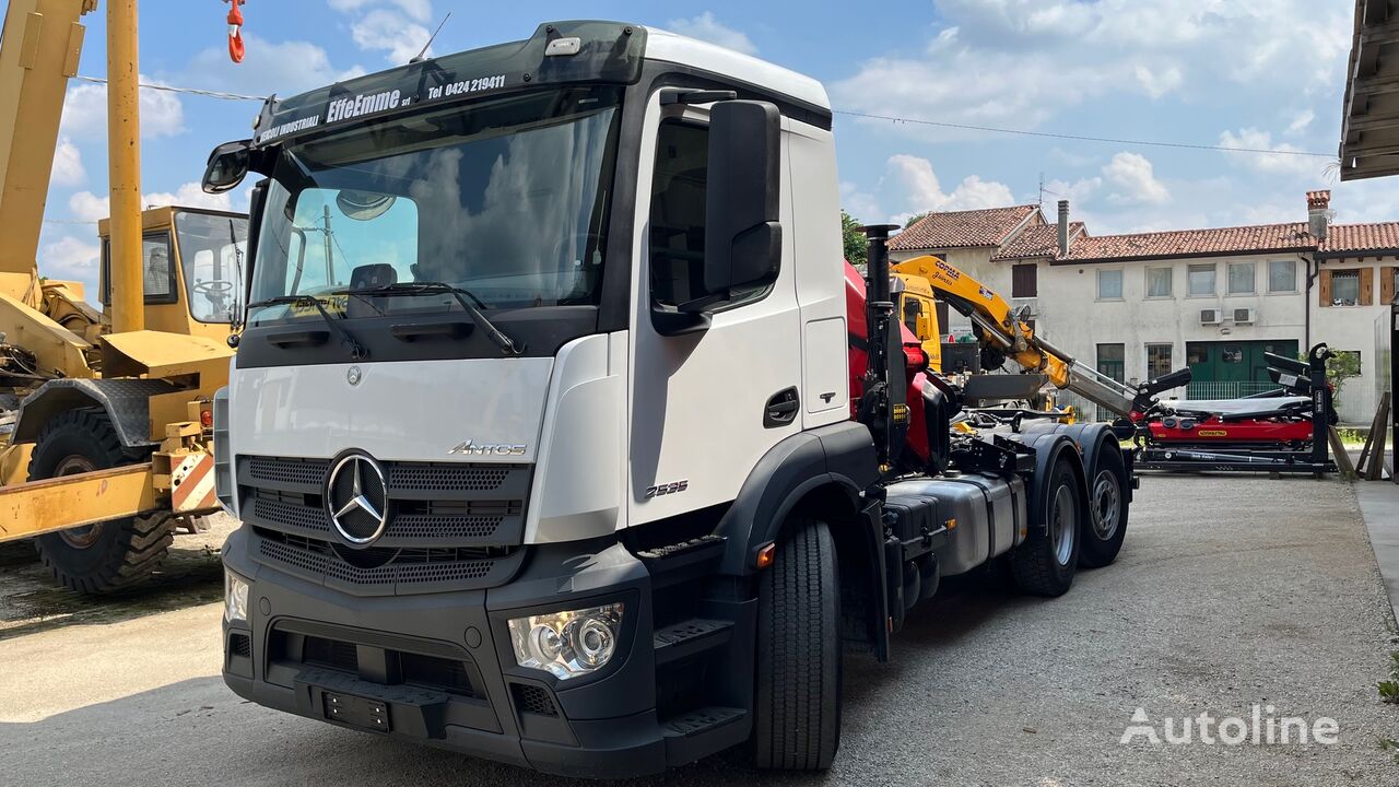 Mercedes-Benz Antos 2535 kamion rol kiper