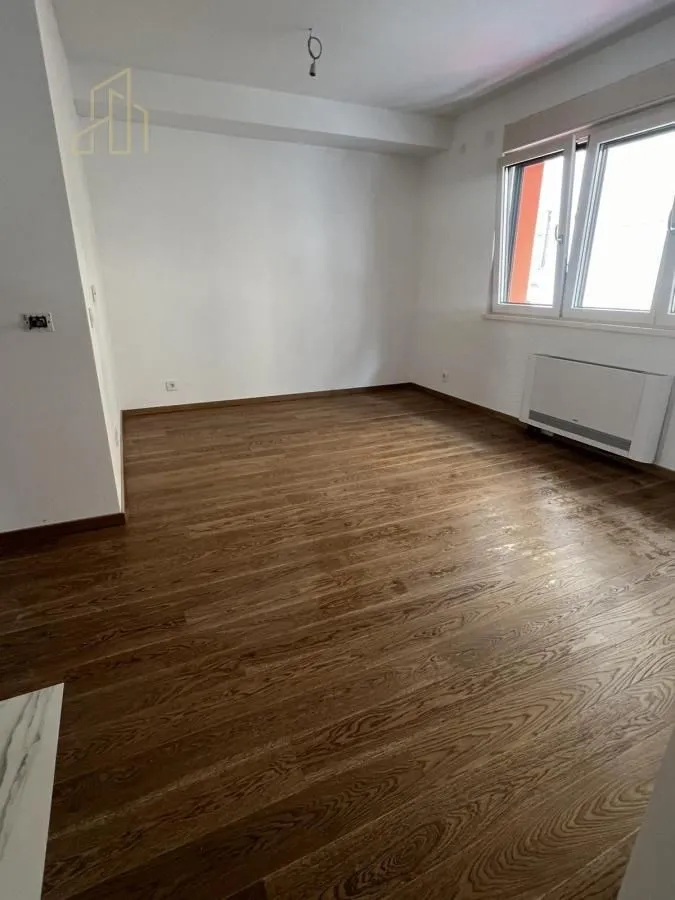 Izdavanje, dvosoban stan, 34m2, Vračar Hram, Vračar, Beograd