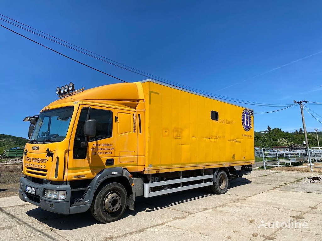 IVECO EUROCARGO 150E28 kamion za prevoz konja