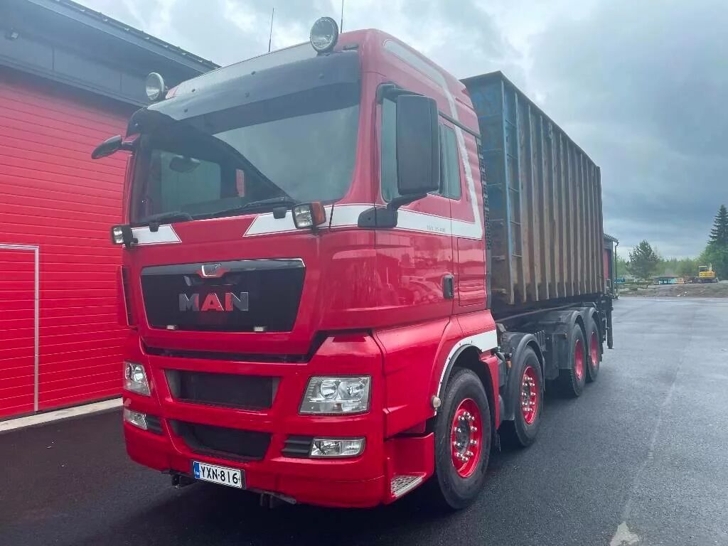 MAN TGX 35.480 kamion za prevoz metalnog otpada