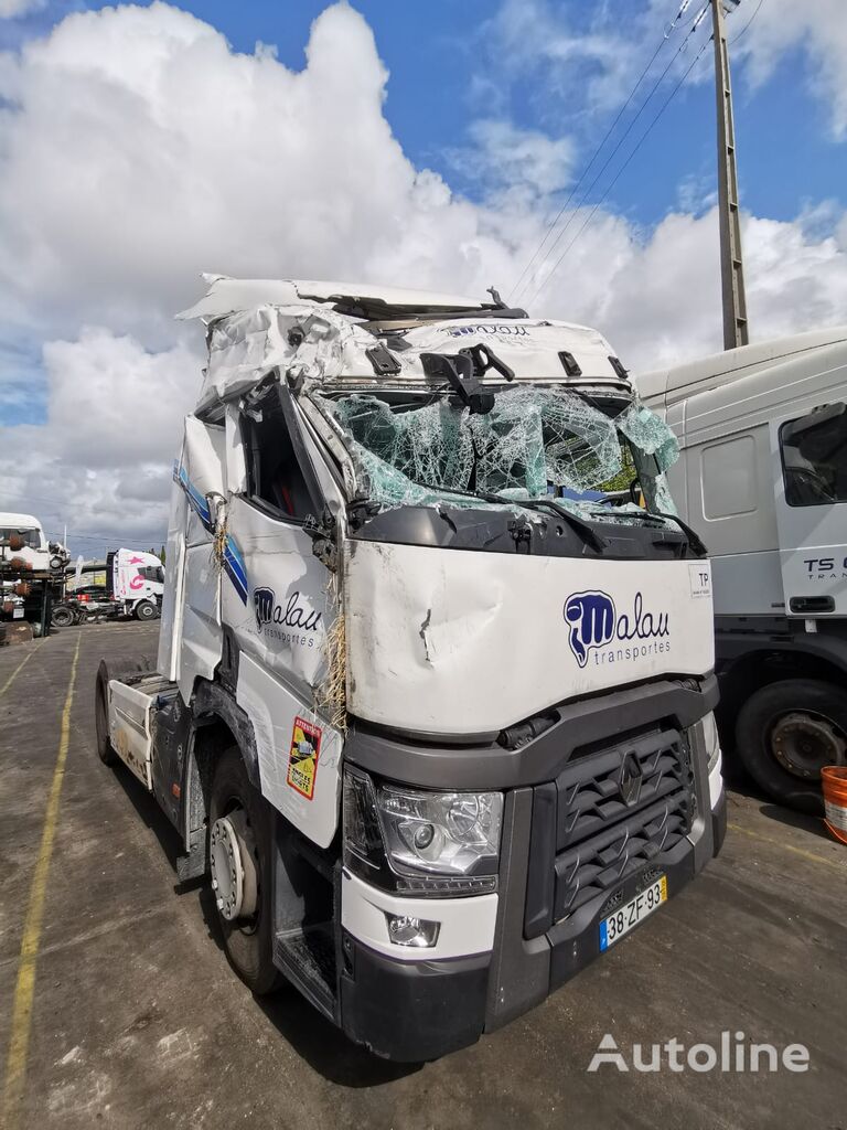 Renault T ( HD001) (Desmantelado) kamion za prevoz metalnog otpada nakon udesa