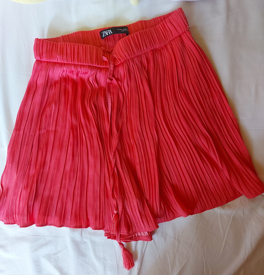 Zara leprsavi Shorts kajsija boje XS