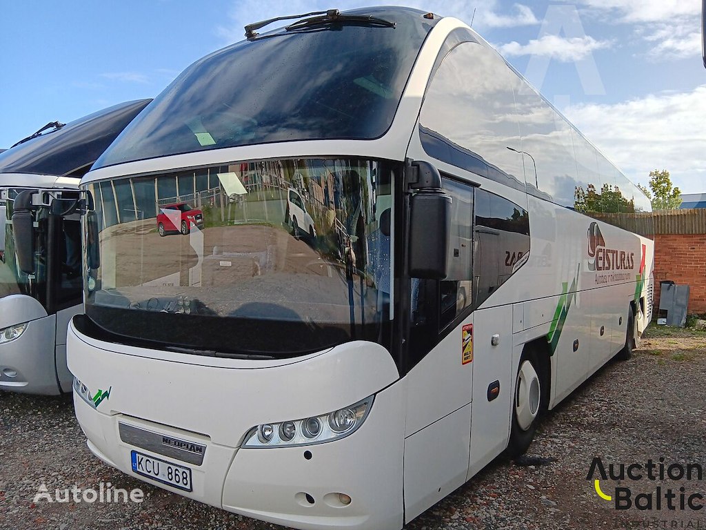 Prodaje se Neoplan P15 turistički autobus na aukciji
