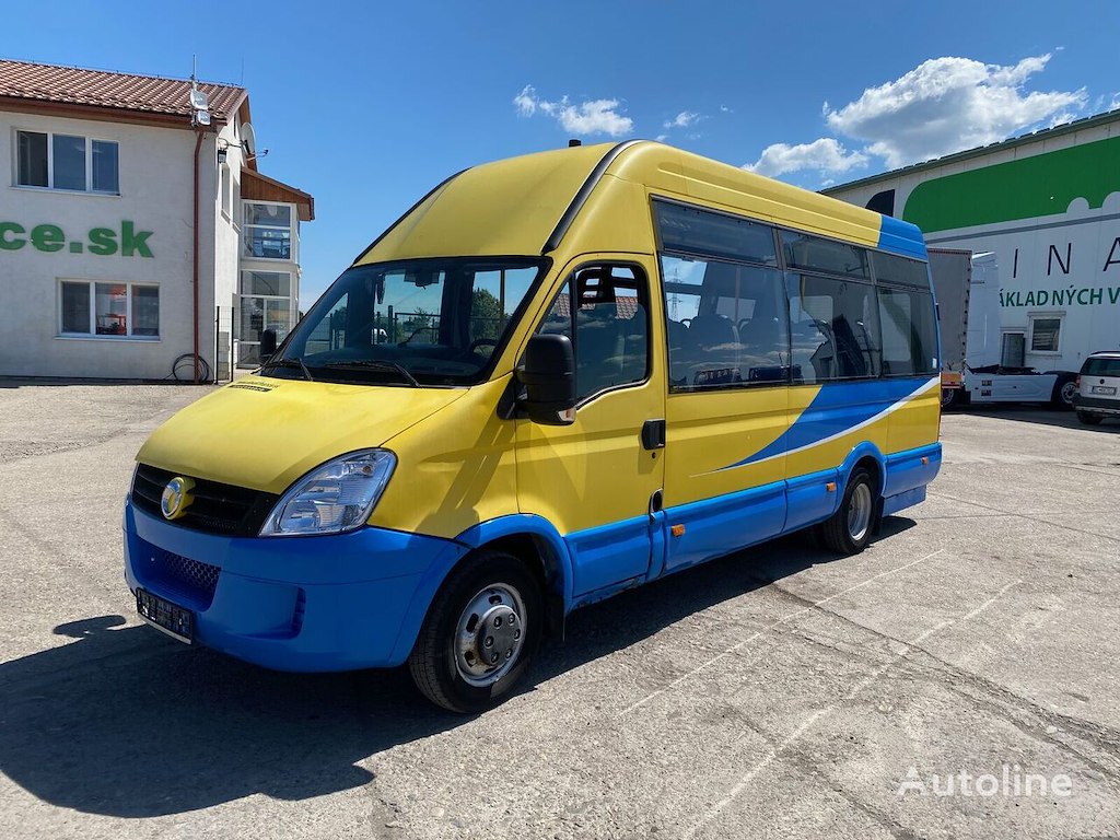 IVECO DAILY WAY A50C18 3,0 VIN 049 putnički minibus