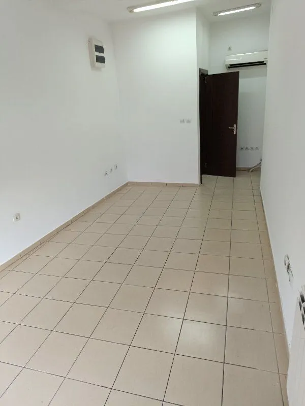 Prodaja, poslovni prostor, 21m2, Centar, Kragujevac