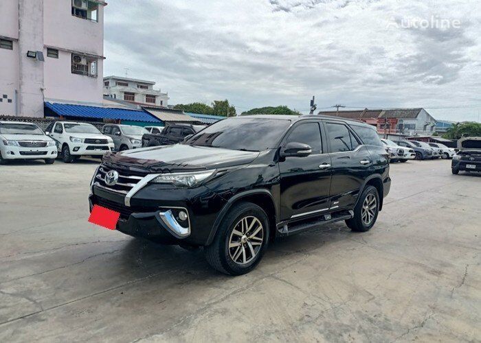 Toyota FORTUNER krosover