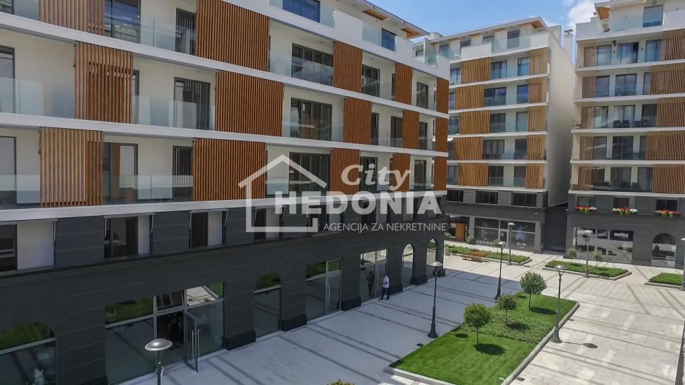 West 65, nov, atraktivan lokal, 205m2 ID#9427 1.250.000 €