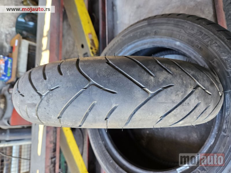 120-80-14 Dunlop guma za motor odlicna
