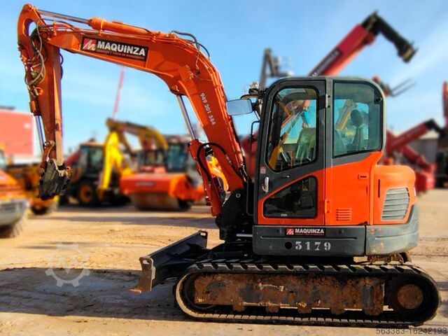 Mini bageri
Doosan DX85R-3