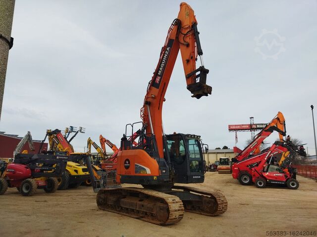 Bager za puzanje
Doosan DX235LCR