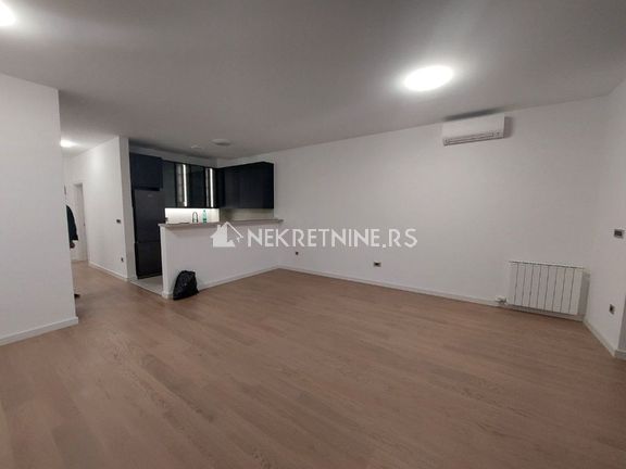 Odlican stan, Novi Beograd, 110m2 ID 13945-1