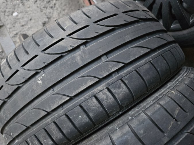 225/40 R19 BRIDGESTONE