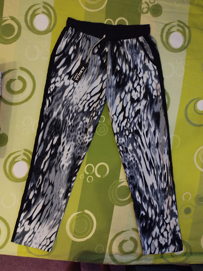 Lagane letnje pantalone, S, nove, upakovane