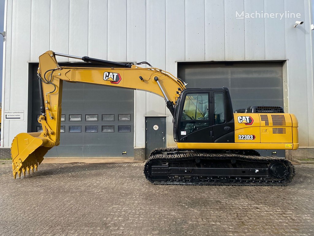 Novi Caterpillar 323D3 bager guseničar