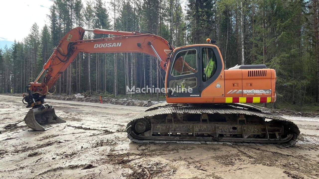 Doosan DX 180 LC super long track bager guseničar