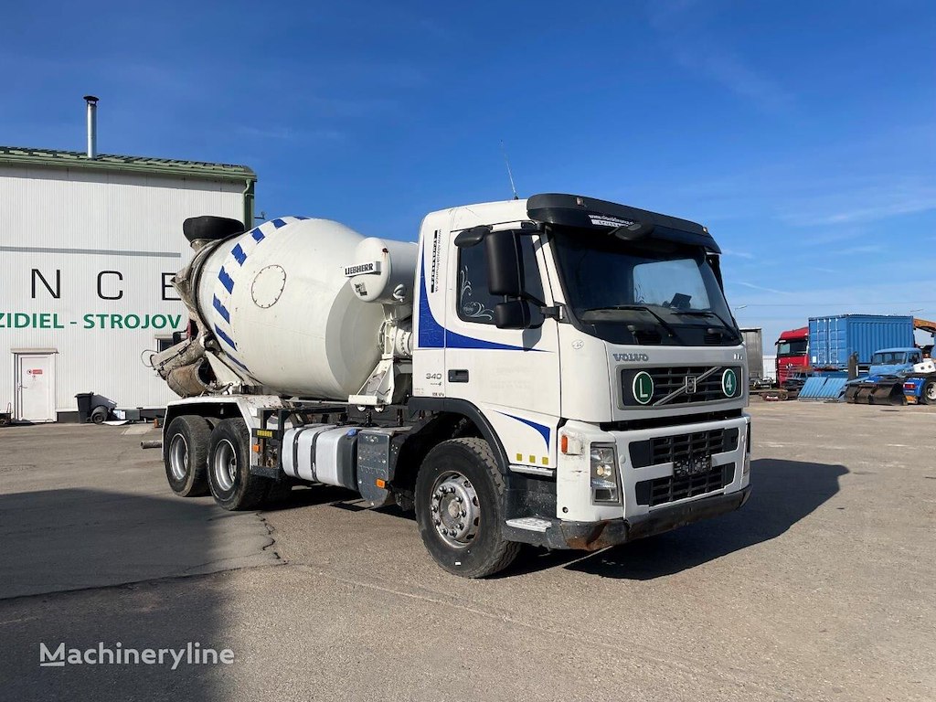 Liebherr na šasiji Volvo FM 340 64R kamion s mešalicom za beton