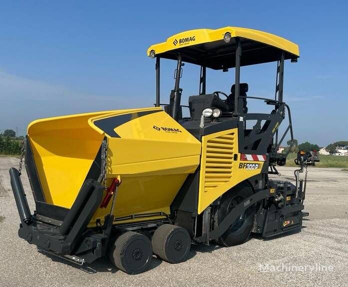 BOMAG BF 300 P S340-2 TV asfaltni finišer točkaš