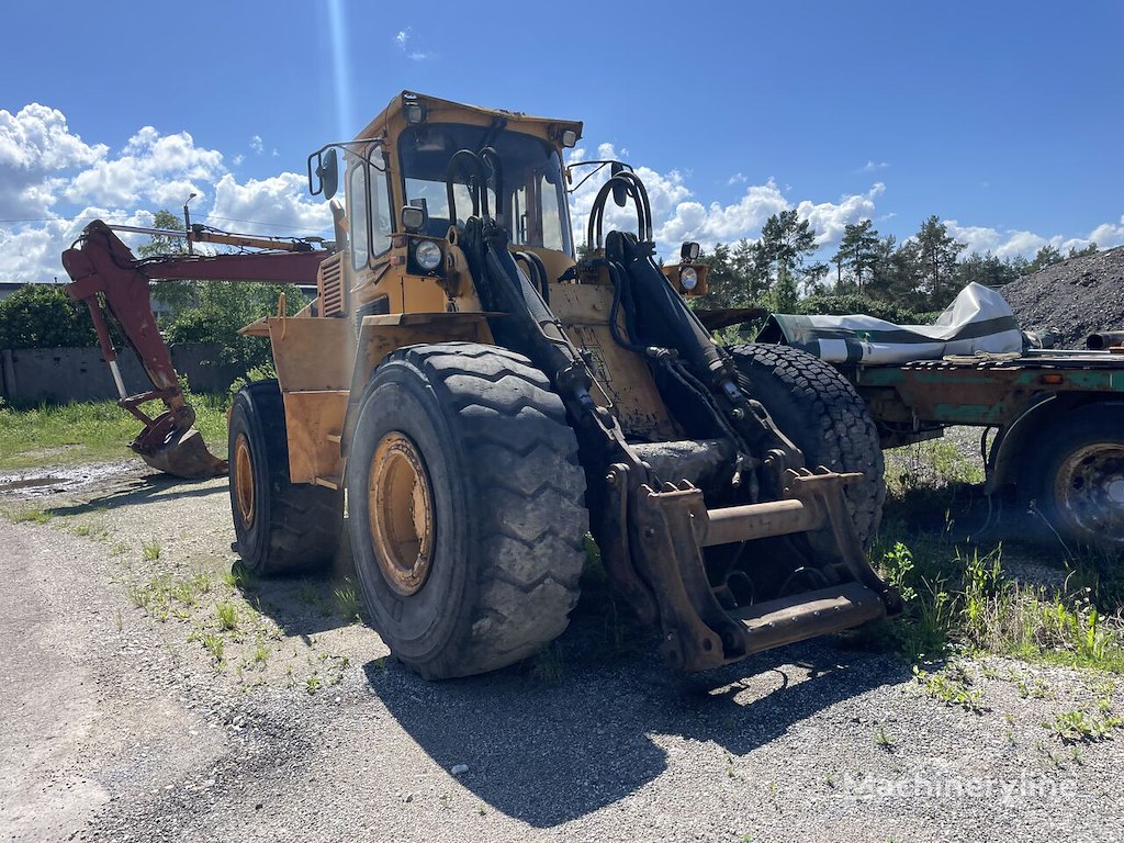 Volvo L120 prednji utovarivač