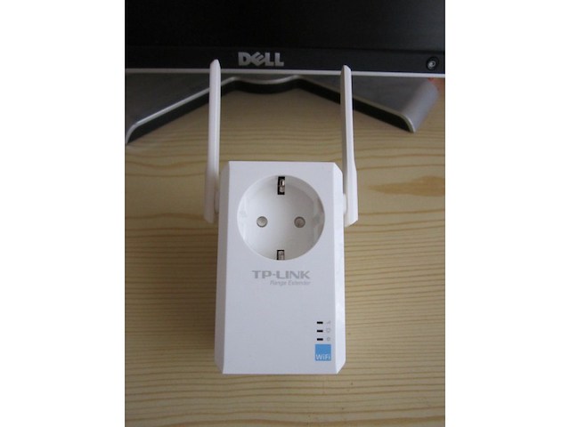 TP-LINK Univesal WiFi Extender TL-WN860RE