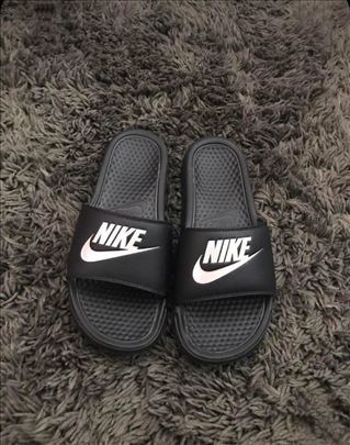 Nike papuče
