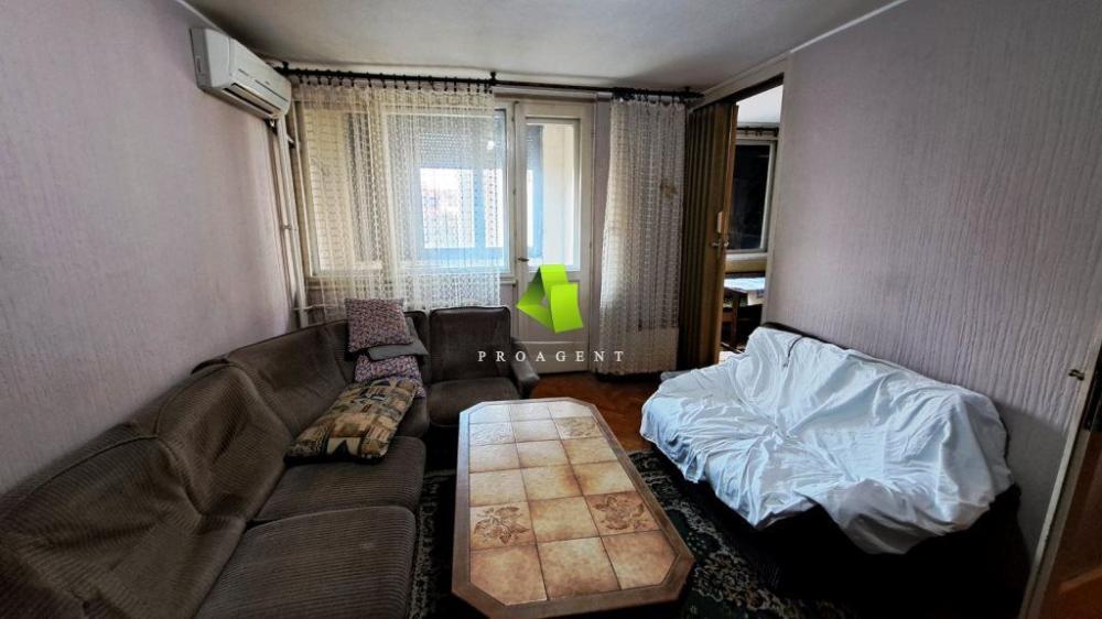 Trosoban stan na prodaju, 72m2, 110.000€