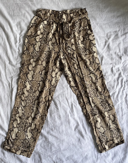 H&M NOVE lagane print pantalone