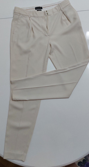 SNIŽENE Massimo Dutti pantalone 2500.00