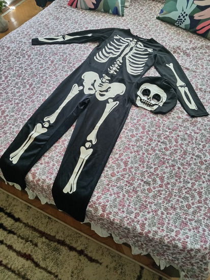 Nov H&M Skeleton kostim, 8-10 god
