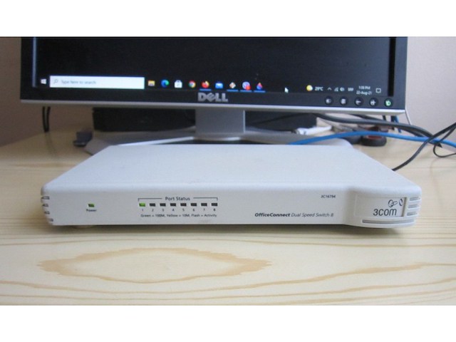 8-mo portni 3Com Office Connect Dual Speed Switch
