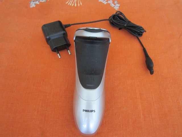 Aparat za brijanje PHILIPS PT860