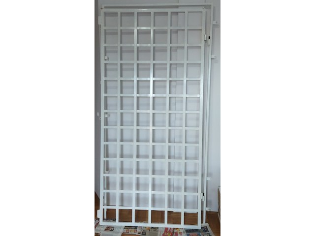 Zaštitna metalna rešetka za vrata