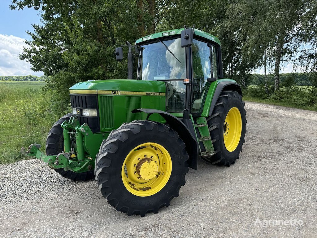 John Deere 6910 traktor točkaš