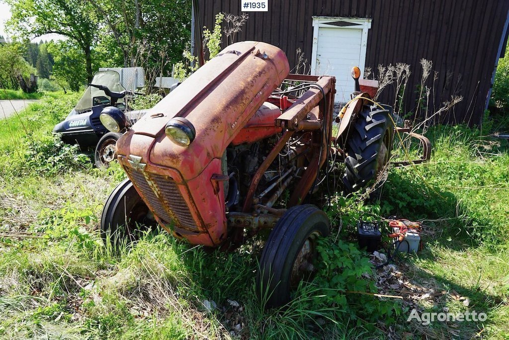 Massey Ferguson 35 traktor točkaš