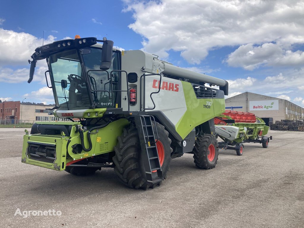 Claas Trion 730 kombajn za žito