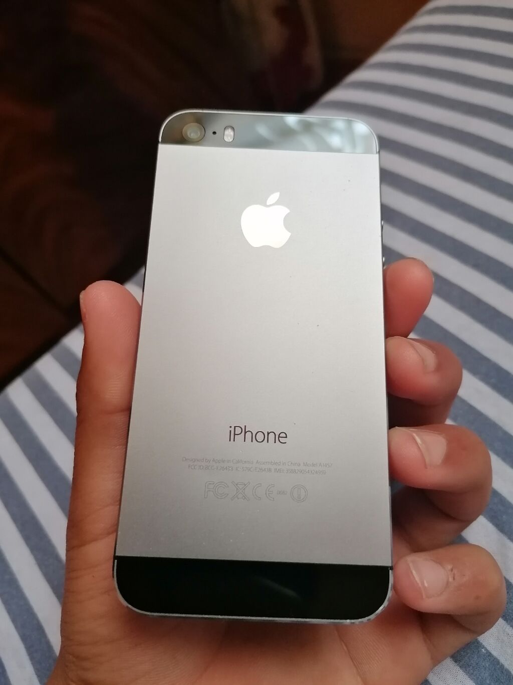 Apple iPhone iPhone 5s, < 16 GB, Crn, Face ID