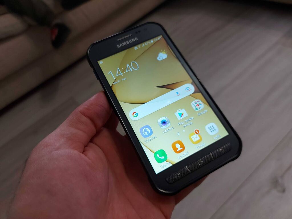 Samsung Galaxy Xcover 3, 8 GB, bоја - Crna, Sa tastaturom