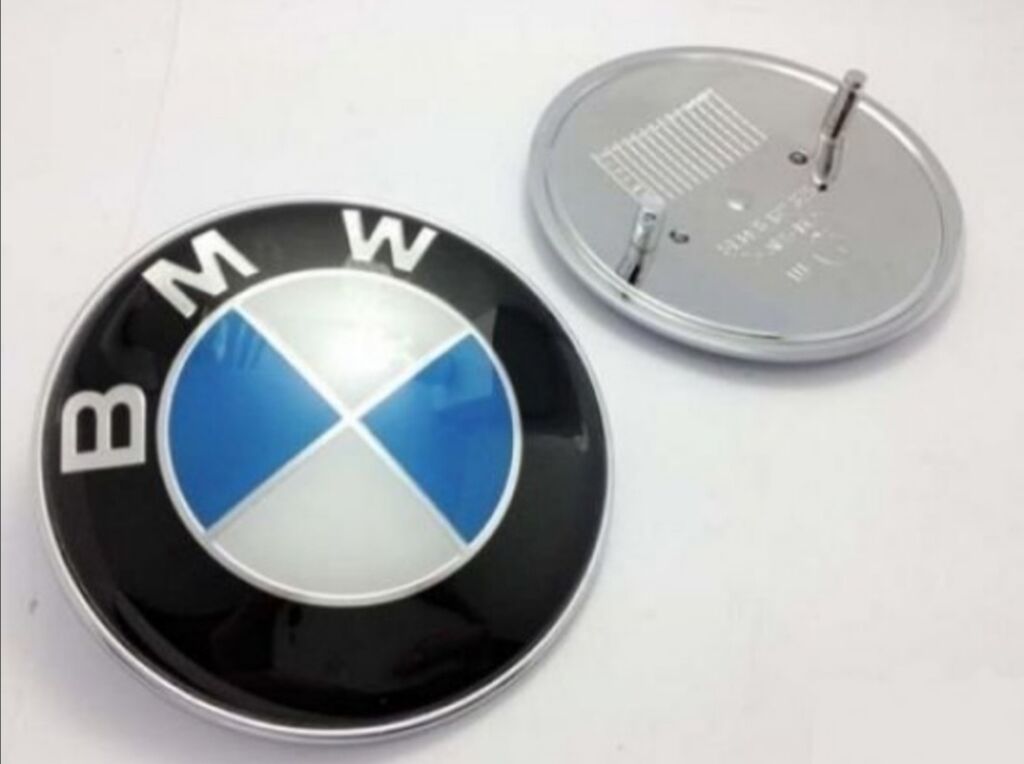 Znak BMW Plavo Beli Prečnik znaka 82mm Cena je za komad