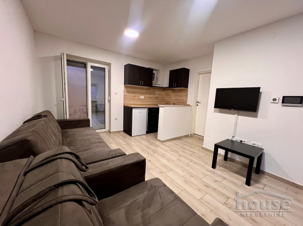 Izdavanje NOVI SAD, CENTAR, kv: 30, € 380, ID: 9116500