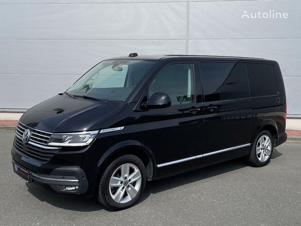 Volkswagen T6.1 Multivan Highline 4M ACC STANDHZ LED AHK minibus furgon