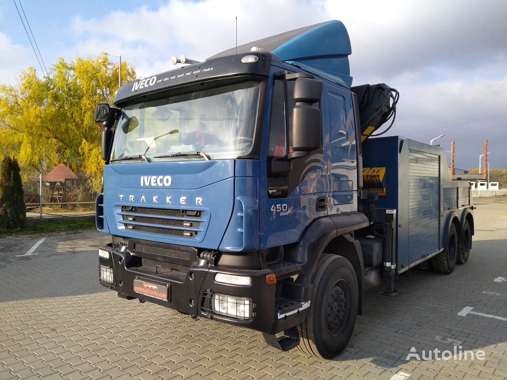 IVECO Trakker šlep auto