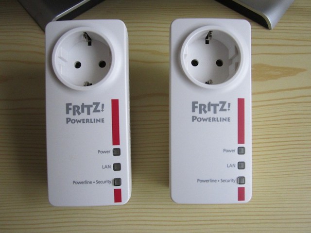 Powerline Fritz!1220E 1200MBps (INTERNET PREKO STRUJE)