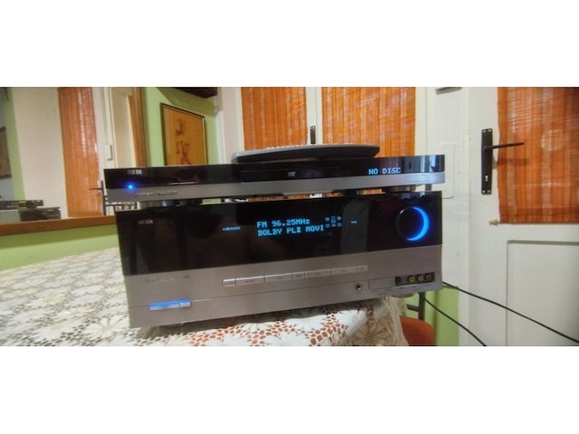 Harman/Kardon AVR 137 i DVD 37 sa ORGINALNIM daljincem