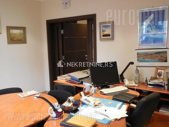 #30563, Izdavanje, P.P., UČITELJSKO NASELJE, 850 EUR