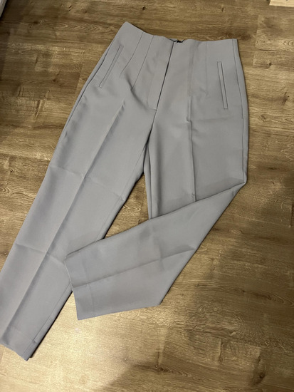 Zara top pantalone sive visok struk Novo