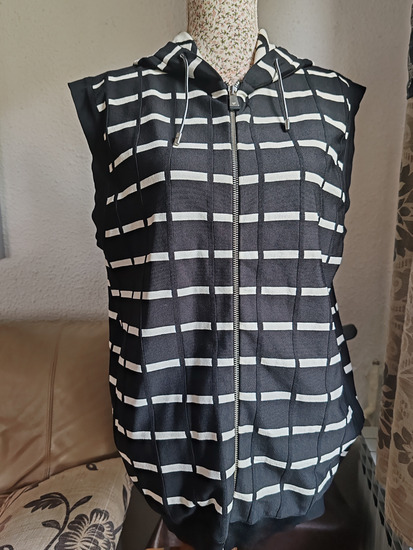 Emporio Armani original prsluk top