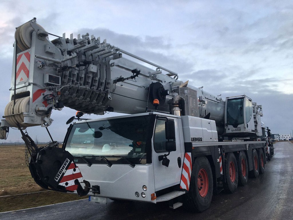 Liebherr LTM 1230-5.1 pokretna dizalica