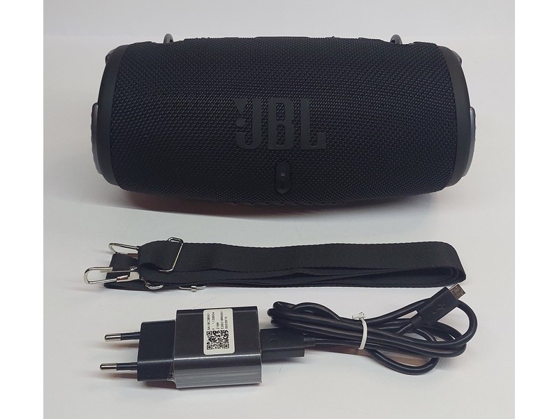 JBL zvučnik 24 cm
