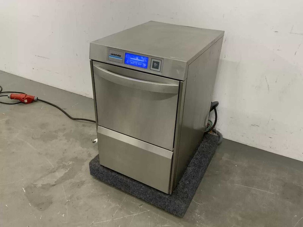 Prodaje se Winterhalter UC-S mašinu za pranje sudova na aukciji