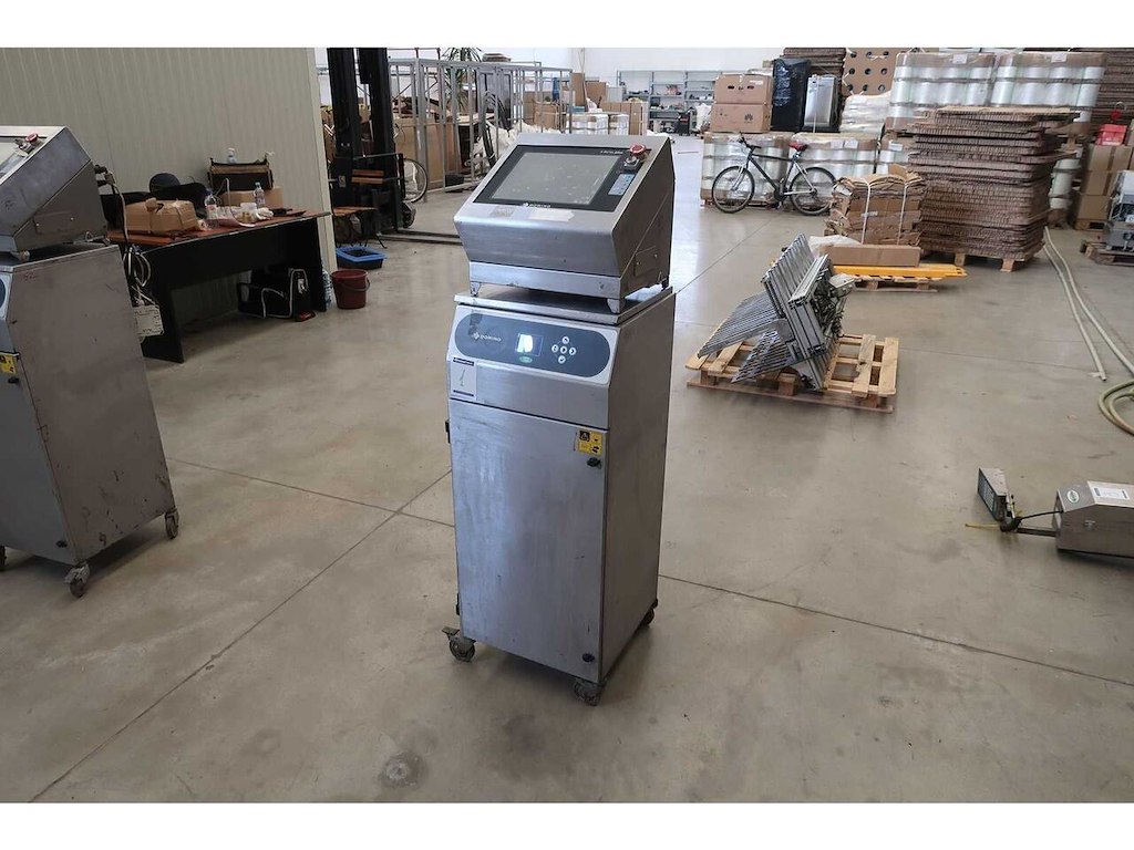 Prodaje se Domino S100+/S200 printer na aukciji